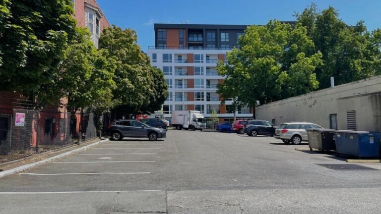 Climate Pledge Arena Parking Guide 2024 | Seattle Kraken Parking ...