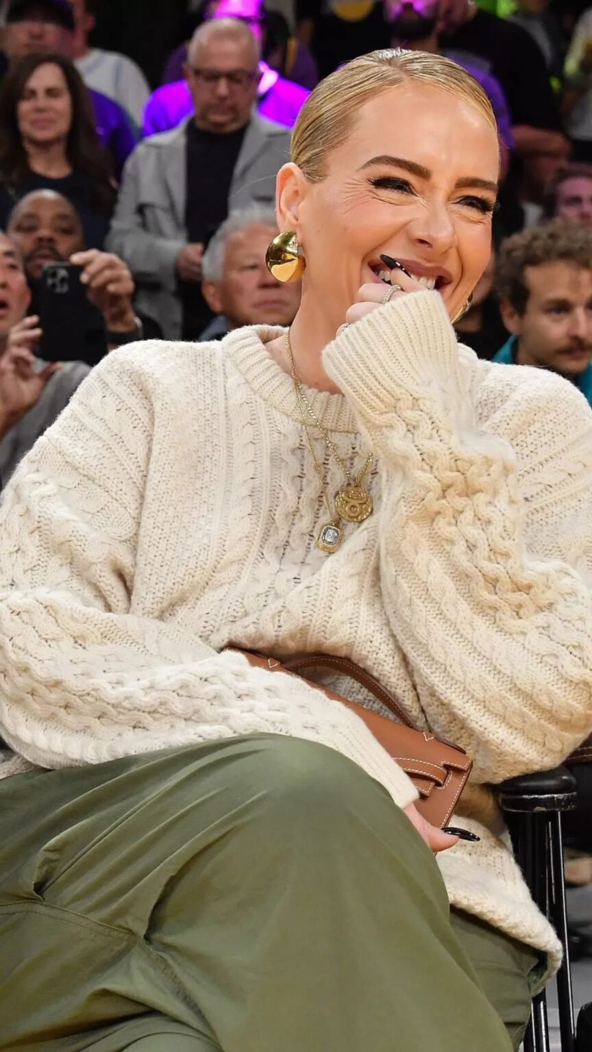 9 Romantic Basketball Date Night Outfit Ideas. - SeatGraph