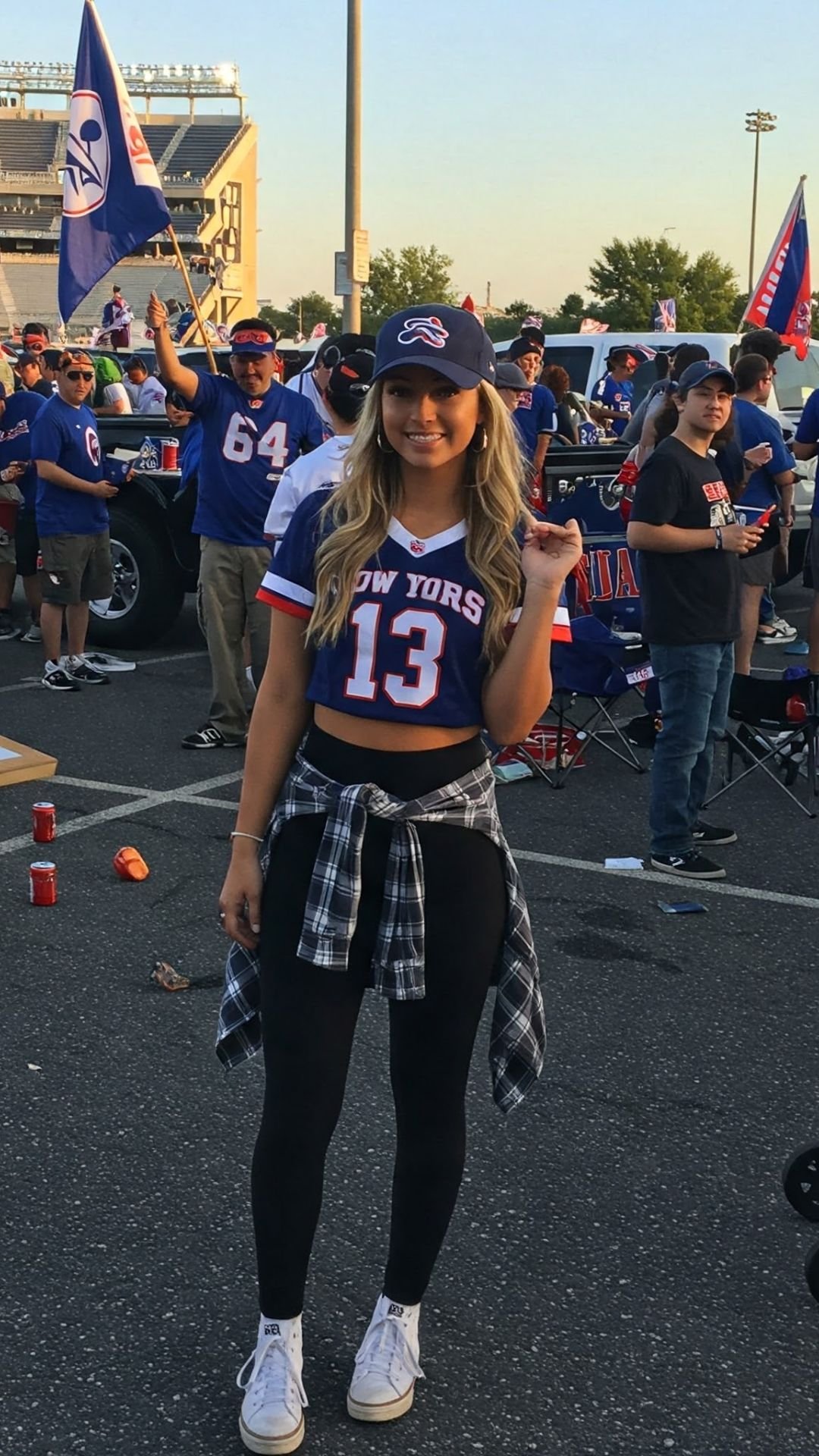 13 Stylish Tailgating Outfits for Women. 🏈 - SeatGraph